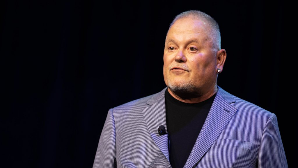 Why GoDaddy Founder Bob Parsons Hopes Your Business Has Problems | Inc.com