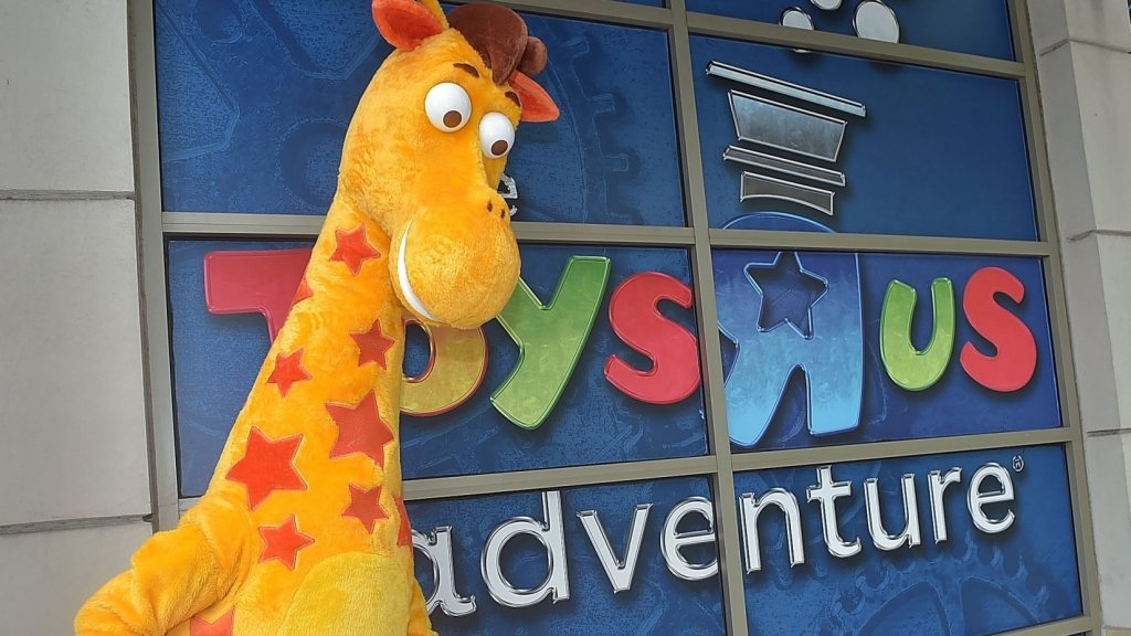 Why We Should All Care About the Return of Toys "R" Us | Inc.com