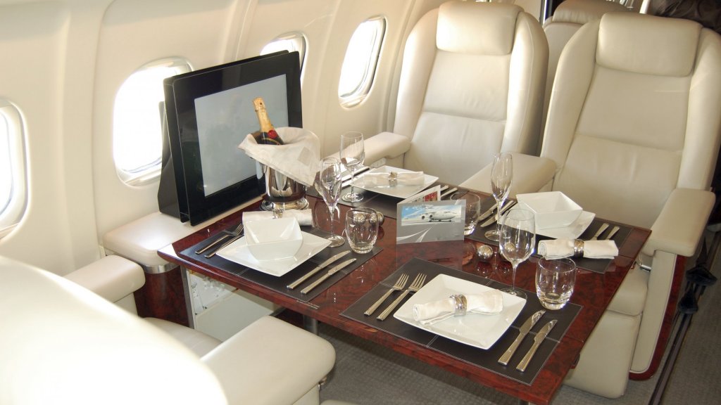 How I Flew to 13 Countries in First Class Without Buying Tickets | Inc.com