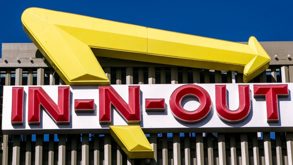 In-N-Out Customers Just Got Some Terrible News That'll Make Them Wonder ...