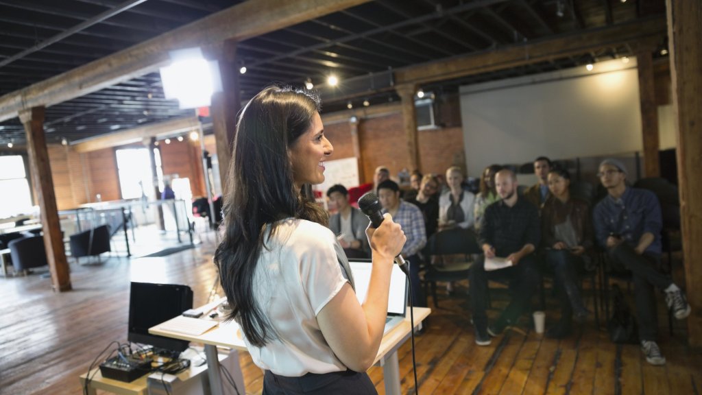 How the World's Best Public Speakers Find an Authentic Voice | Inc.com