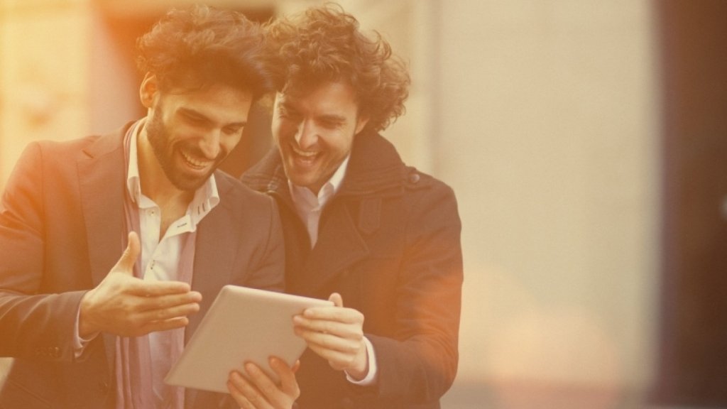 11 Pros and Cons of Building a Business With Friends | Inc.com