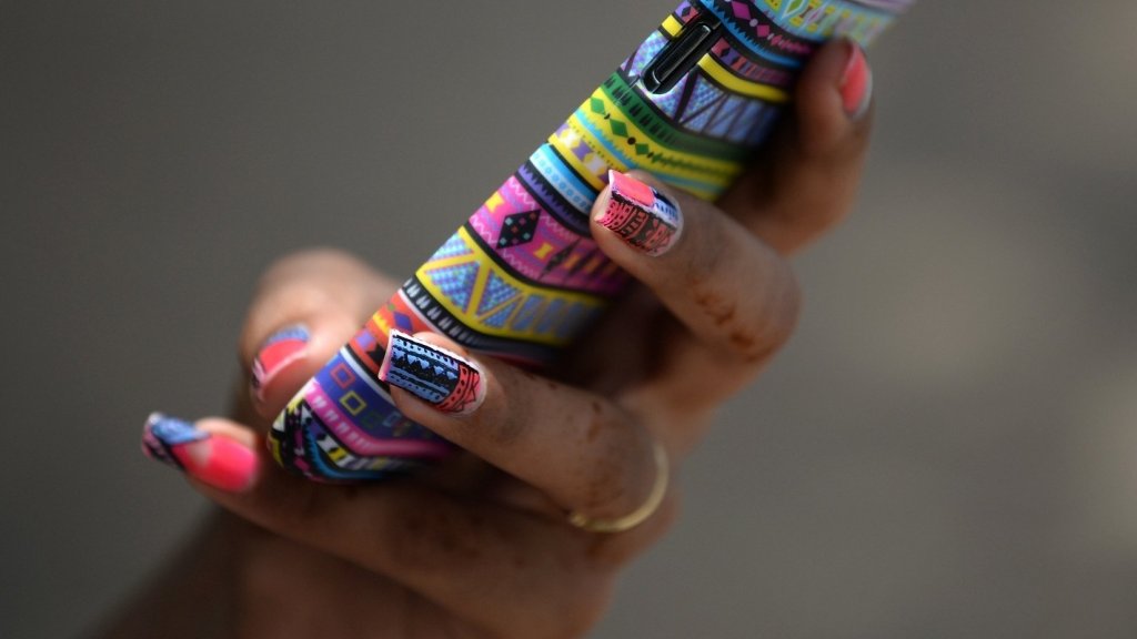 You Probably Check Your Email More Often Than You Should. Here's How to ...