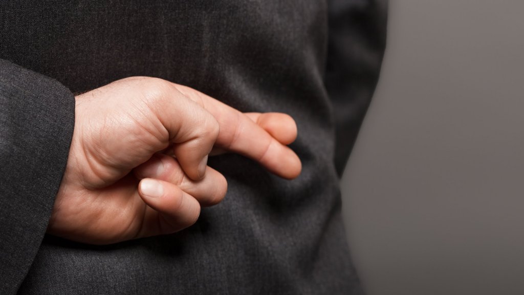 8 Ways to Spot a Liar | Inc.com