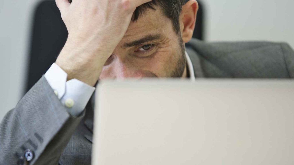 How Gogo Keeps Airlines Hooked On Terrible WiFi | Inc.com