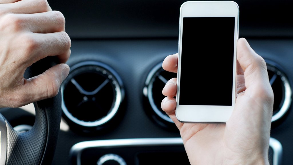 The No. 1 Time You Need to Leave Your Employees Alone | Inc.com