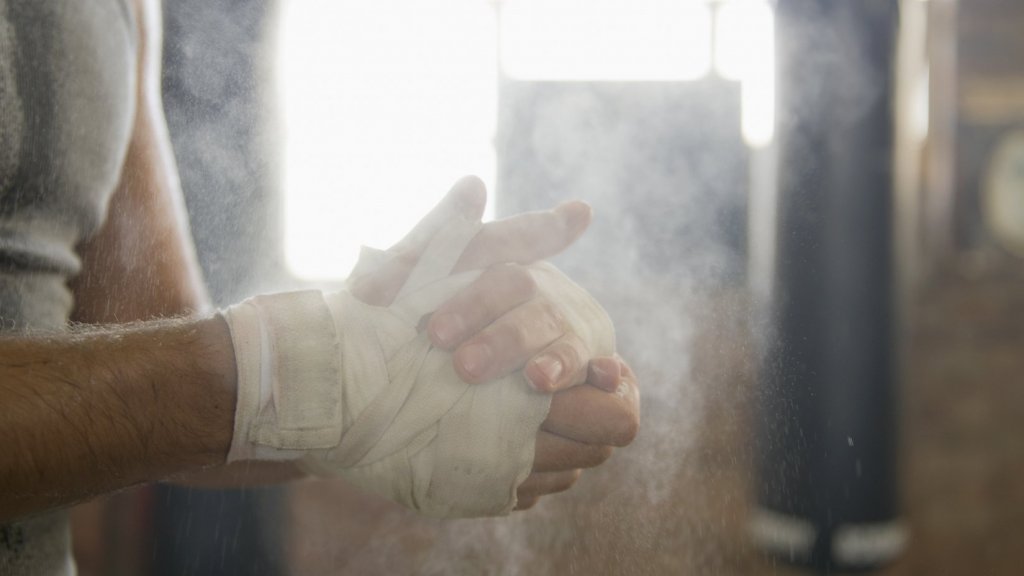 How to Deal With Someone Who Keeps Undermining You at Work | Inc.com