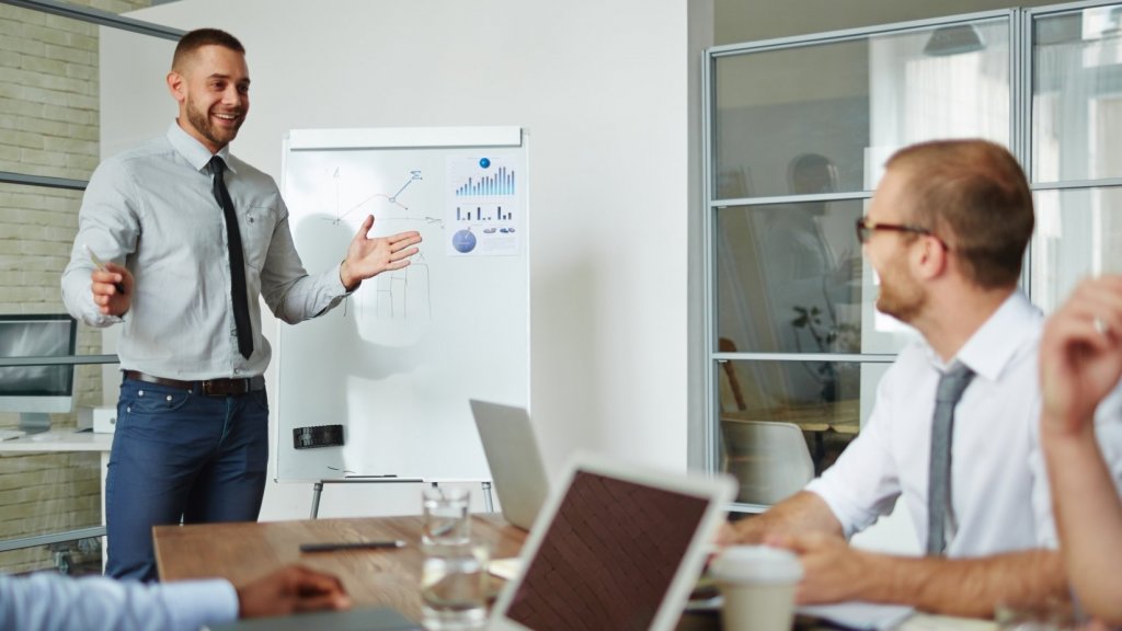 The Greatest Sales Lesson I Ever Learned (And It Took Just 2 Minutes ...