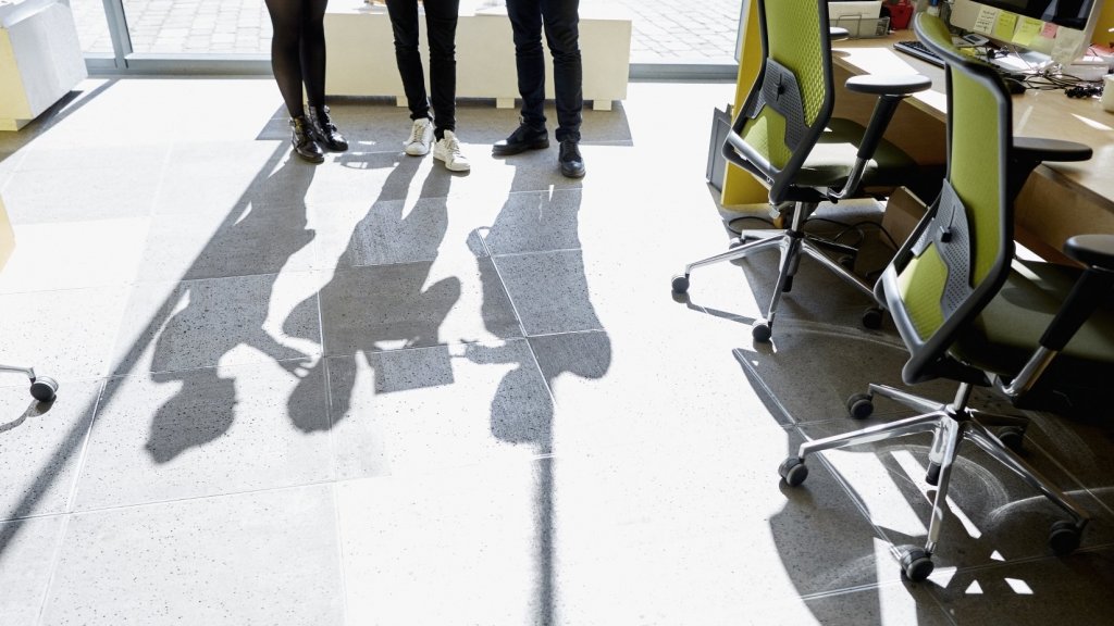 How to Manage Your Workspace to Get Rid of These 6 Productivity Killers ...