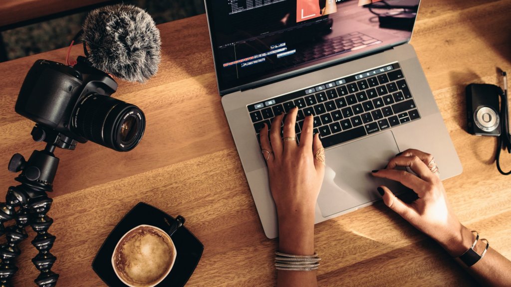 3 Reasons You Should Add Vlogging to Your Marketing Strategy | Inc.com