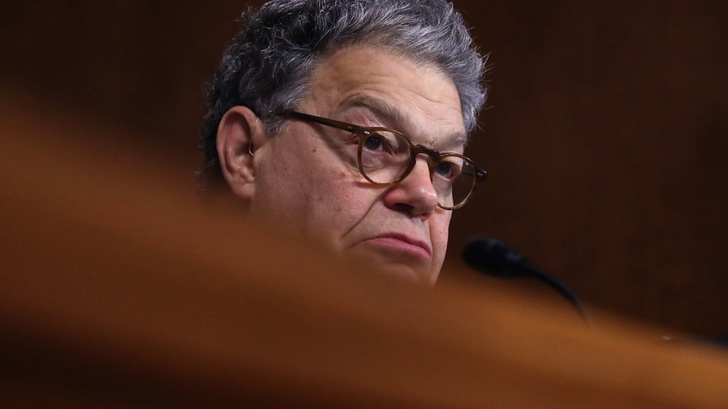 Al Franken Screwed Up His Apology Because He Didn't Do This 1 Thing ...