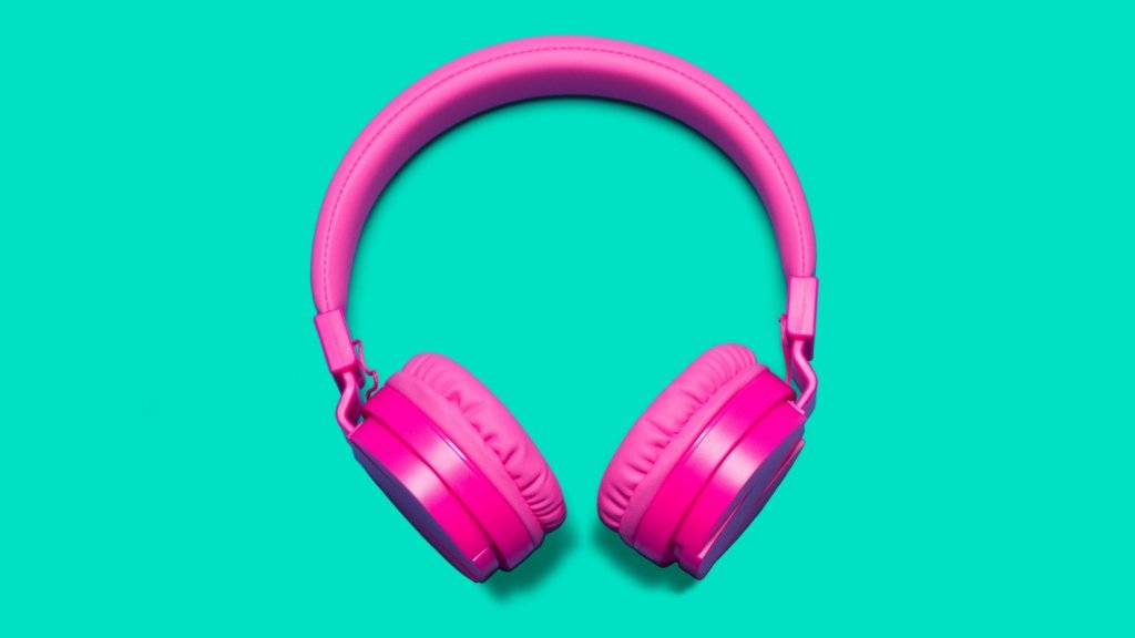 7 Inspiring Podcasts That Every Entrepreneur Should Listen to This ...