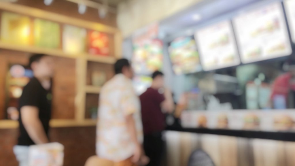 Junk Food Places Lure You in With Scent, But This Brain Hack Beats Them ...