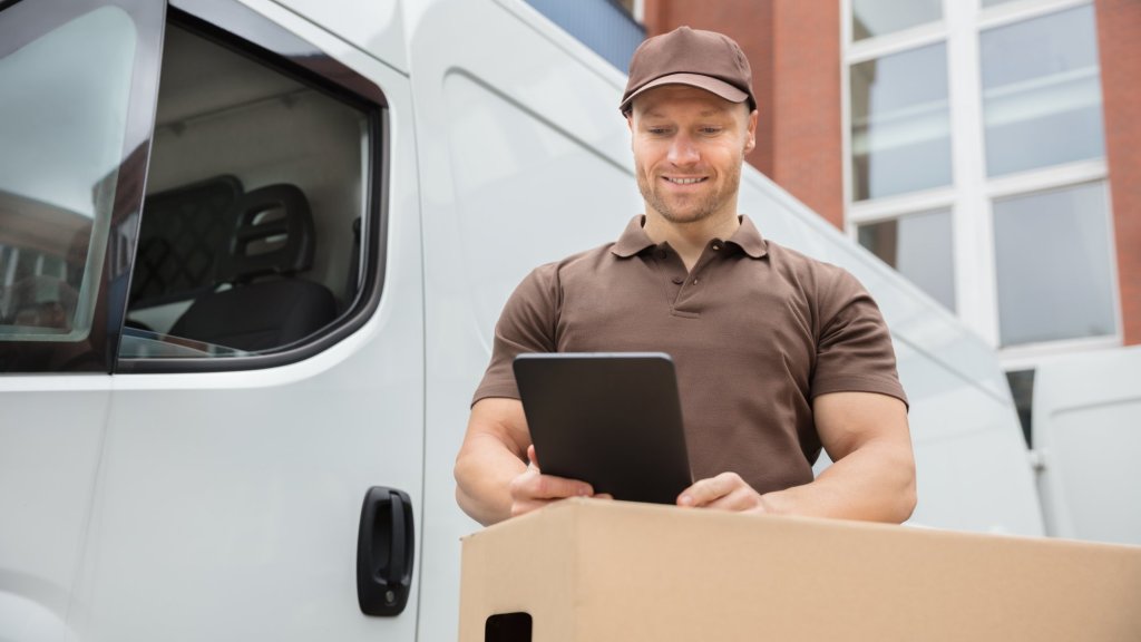 How to Solve the Invisible Problem With the Invisible Workforce | Inc.com