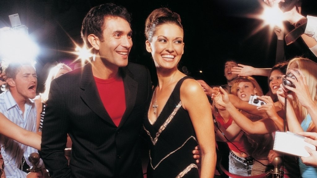 7 Things Really Popular People Do Every Day | Inc.com