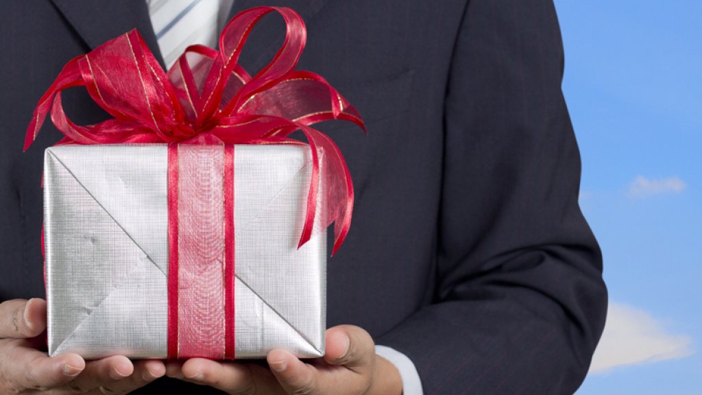3 Rules for Giving Meaningful Gifts | Inc.com