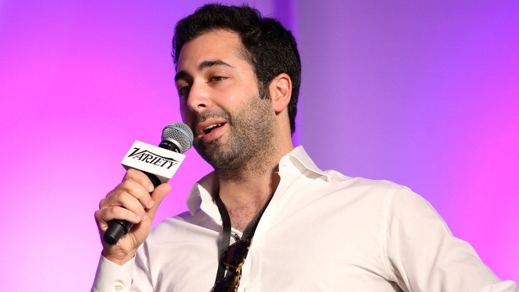 Ousted Tinder Co-Founder Uses Nasty Texts as Evidence in Sexual ...