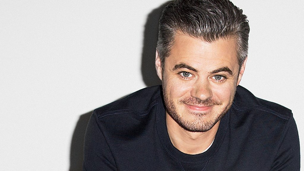 How Scott Harrison Wins Over a Crowd | Inc.com