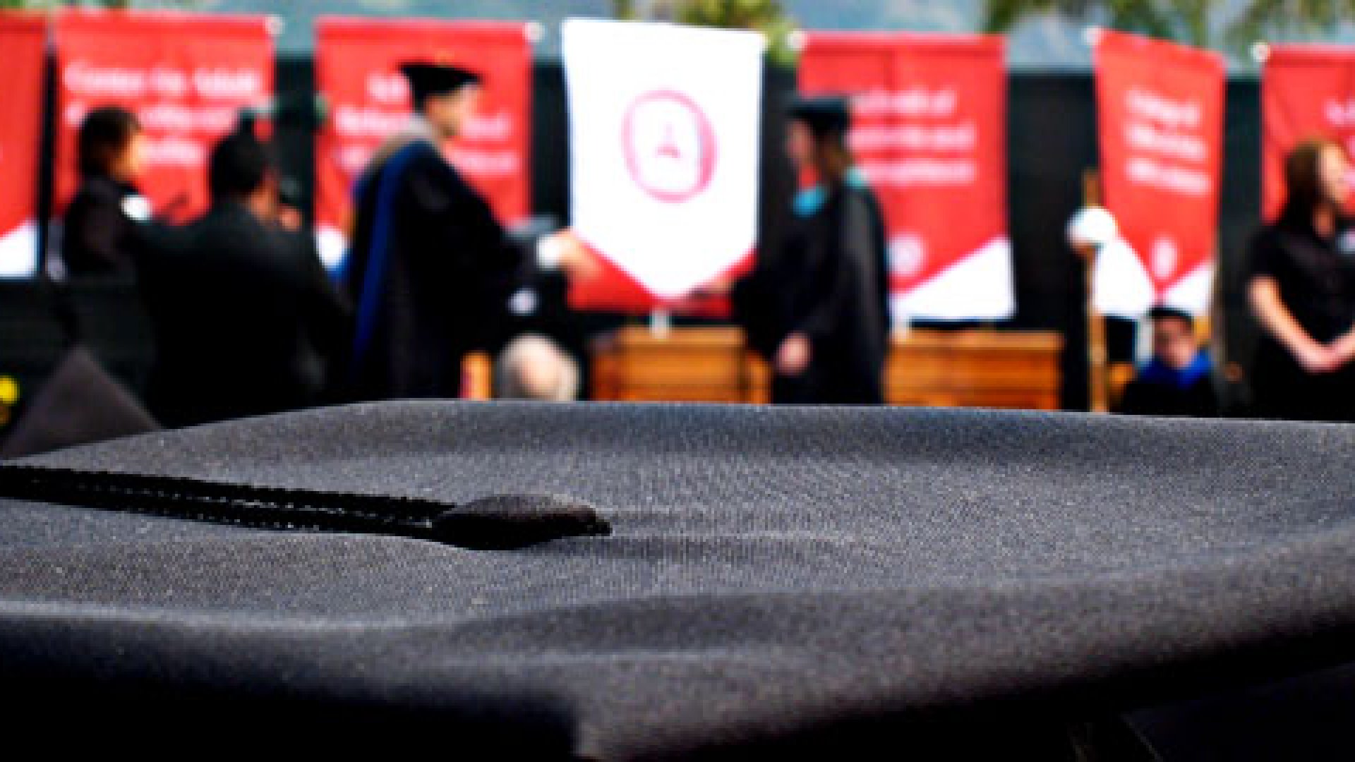 7 Memorable Graduation Speeches by Entrepreneurs and Other Leaders ...
