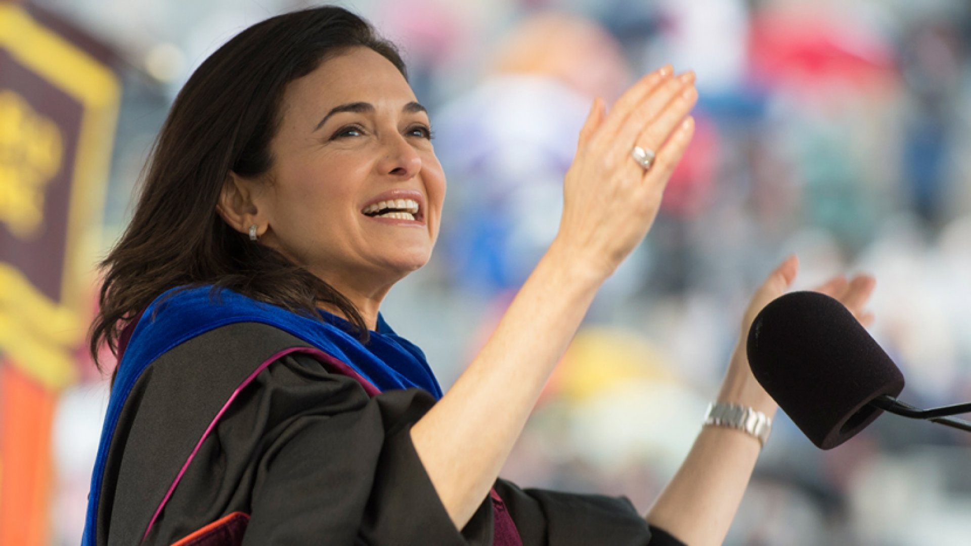 Sheryl Sandbergs Inner Circle Helped Her Become A Powerful Storyteller
