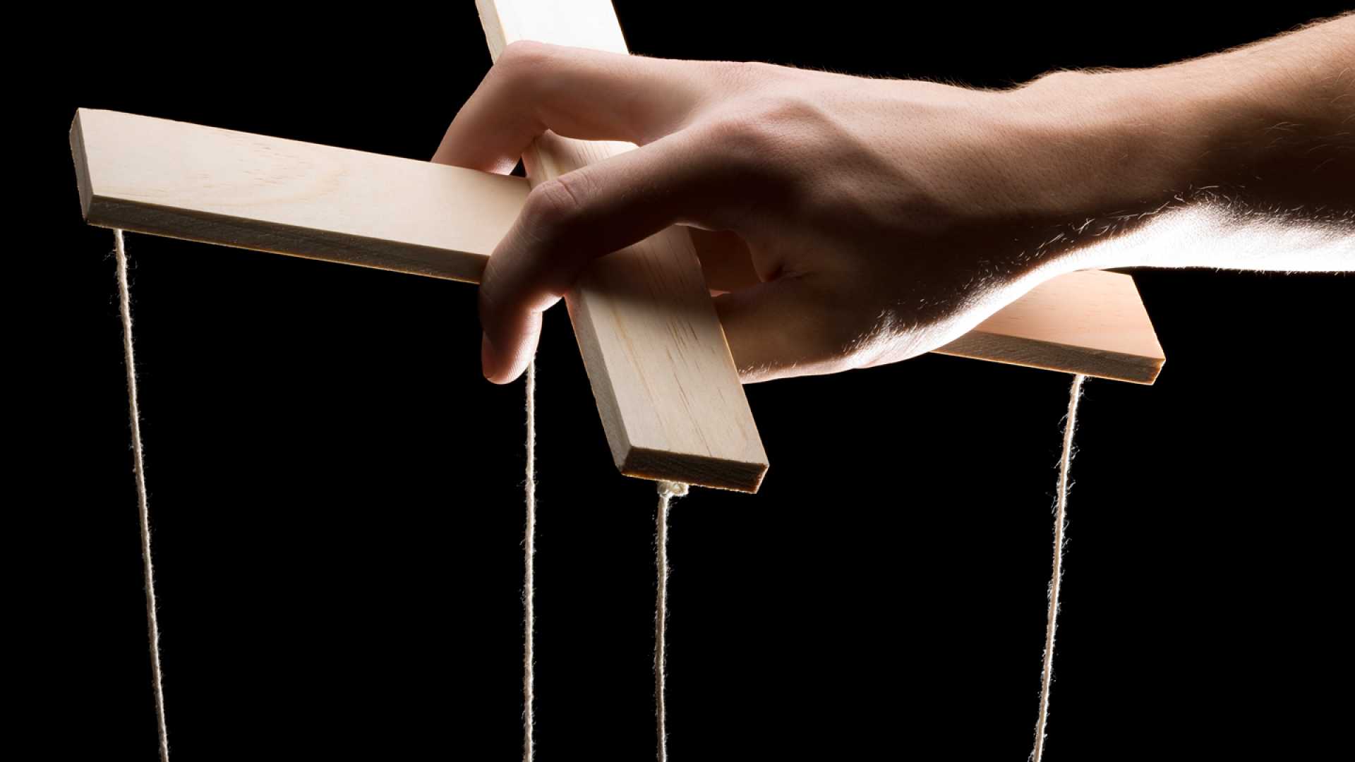 4 Ways That Employees Manipulate Bosses | Inc.com