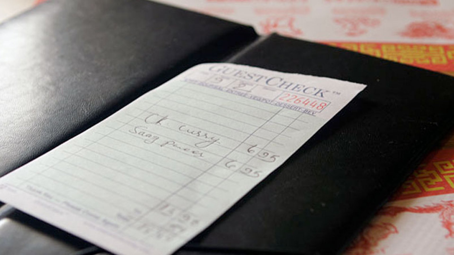 Business Etiquette: Who Should Pick Up the Check? | Inc.com