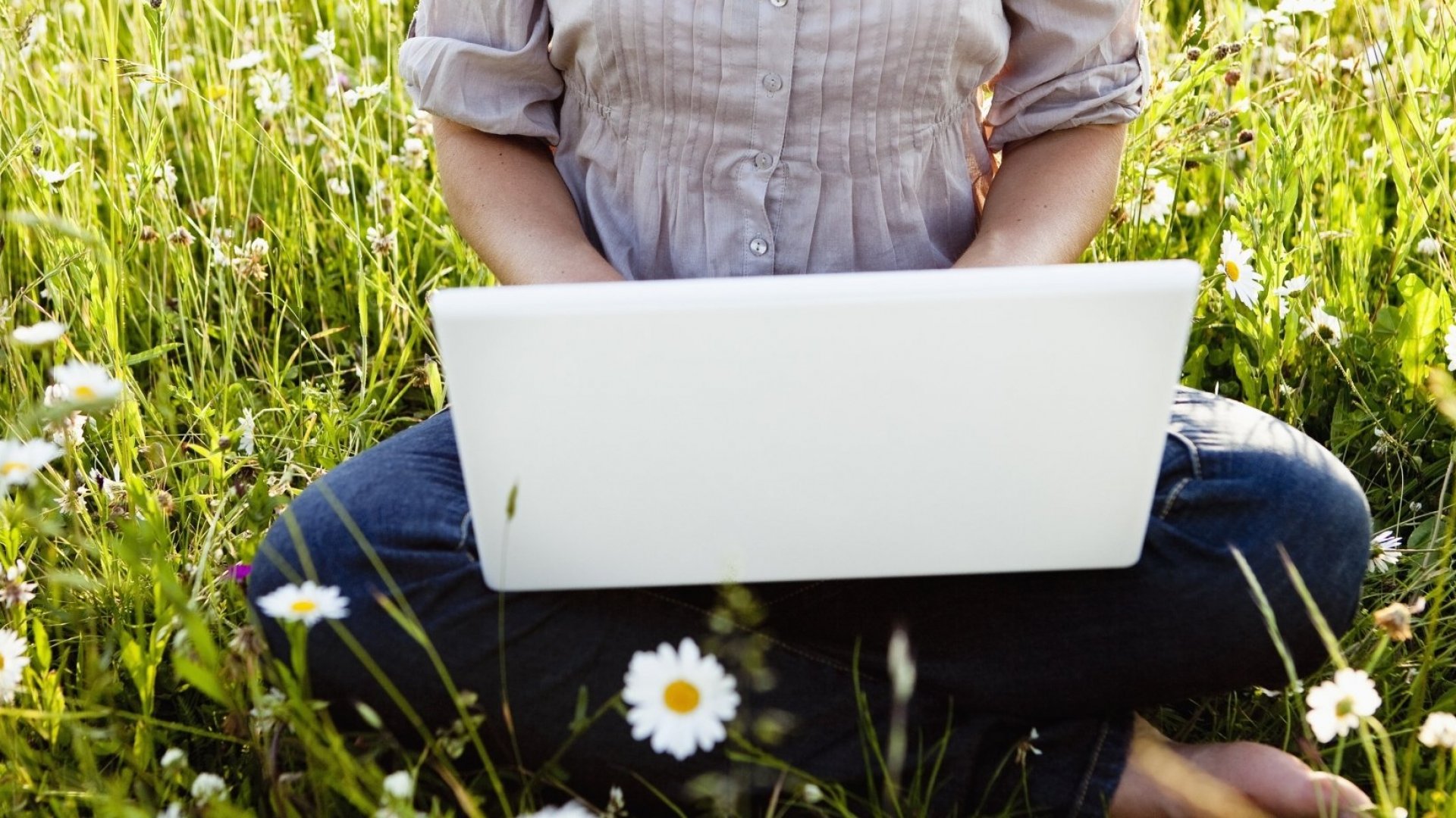 6 Ways to Keep Your Remote Workers Engaged and Productive | Inc.com