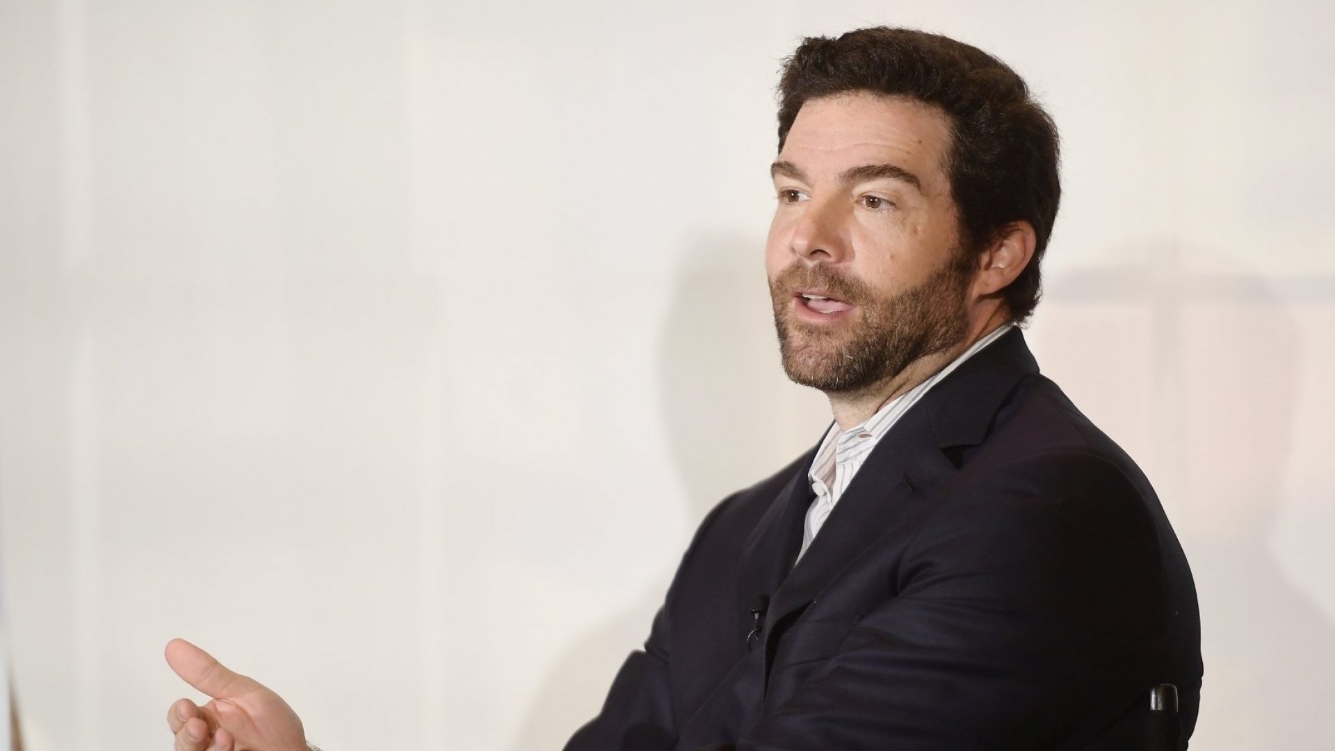 LinkedIn's CEO Announced What the Company Thinks Is the Best Way to ...