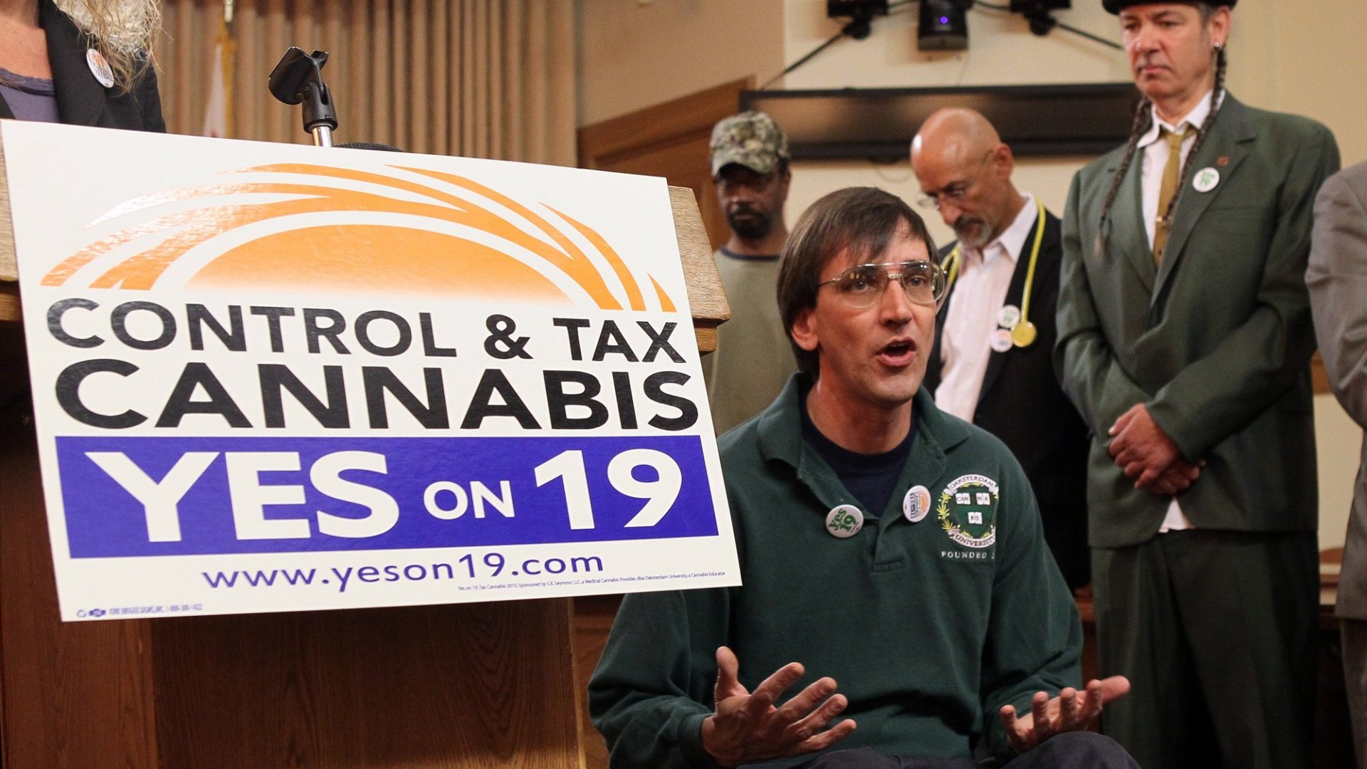 California Voters Legalize Recreational Marijuana, Opening Door to ...