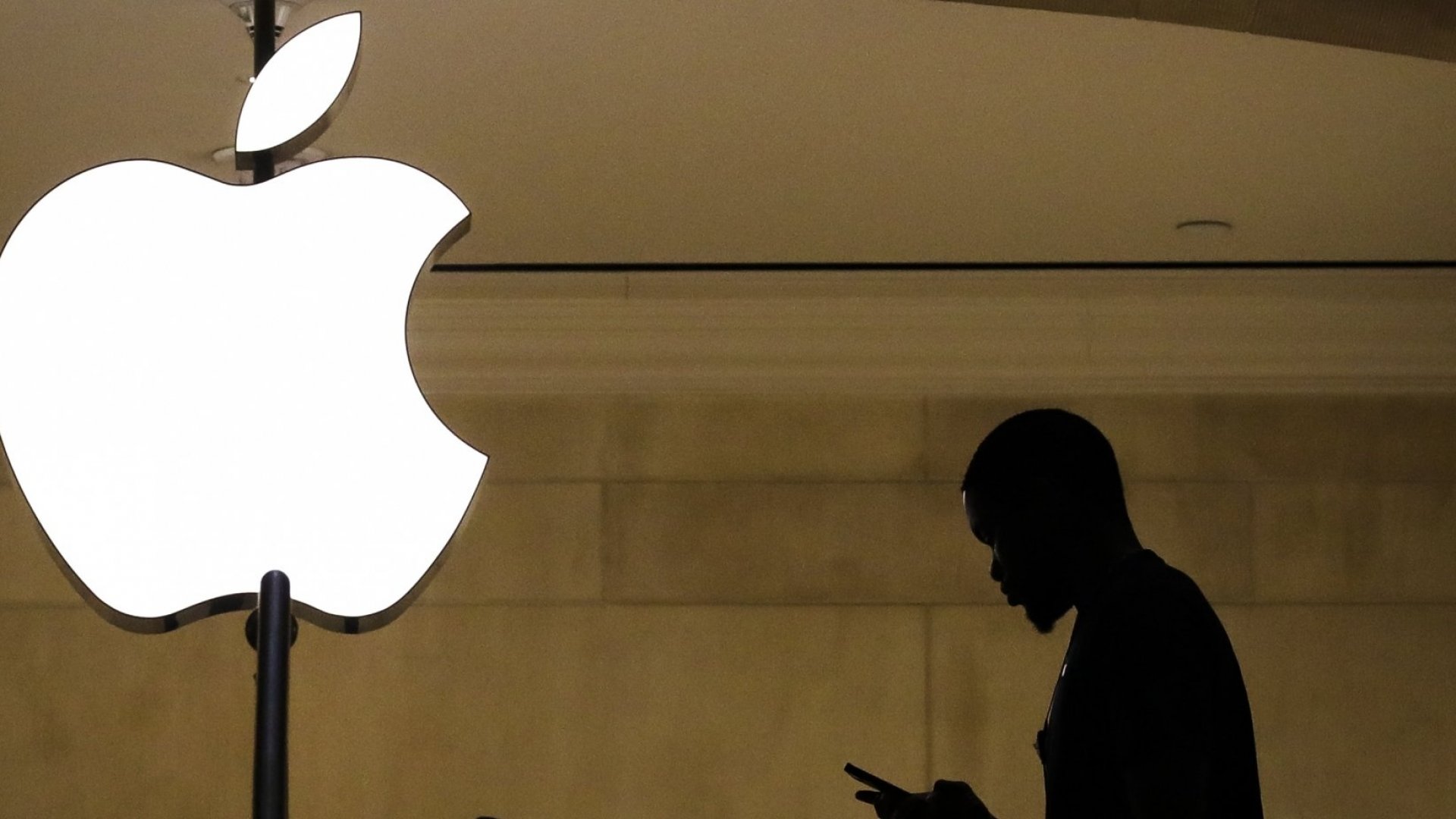 Apple Sent This 8-Sentence Memo to Its Top People 39 Years Ago. The ...