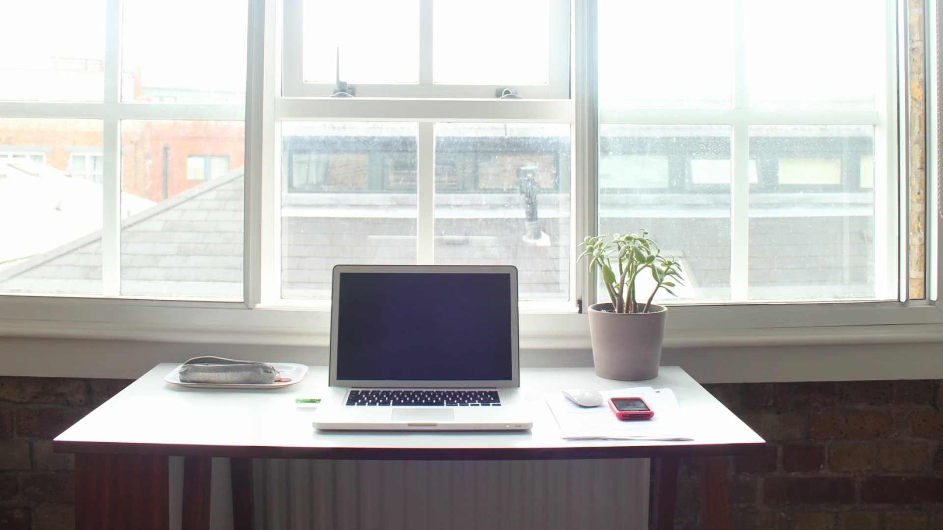10 Ways Over-Performing Keeps You Stuck Behind A Computer | Inc.com