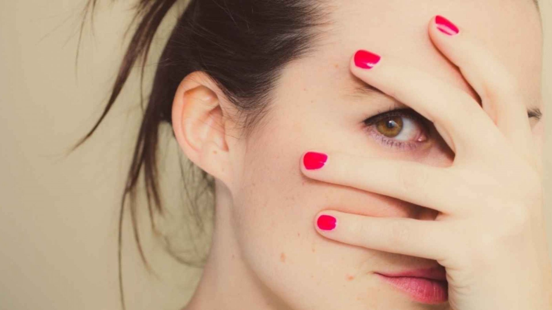 The Art of Awkward Copy: 3 Tips for Uncomfortable Advertising | Inc.com