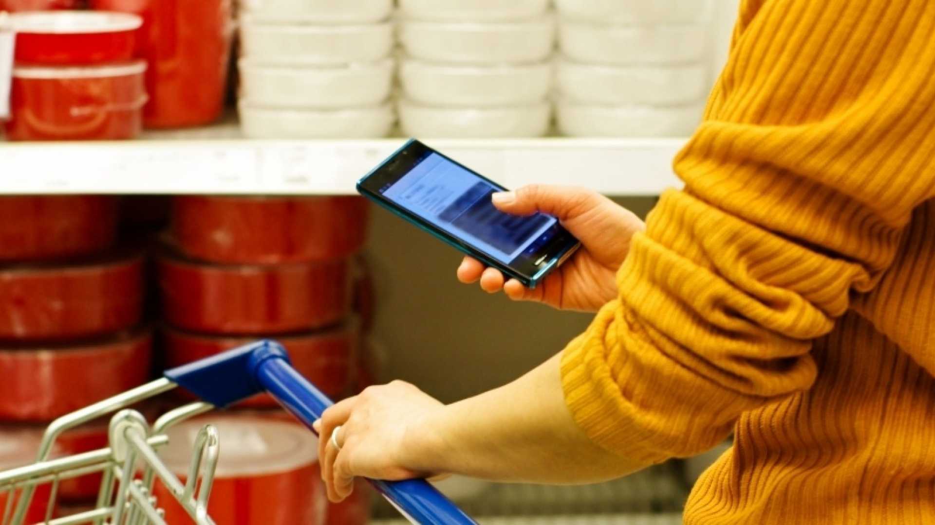 How Mobile Devices Empower In-Store Shoppers and Help Retailers | Inc.com