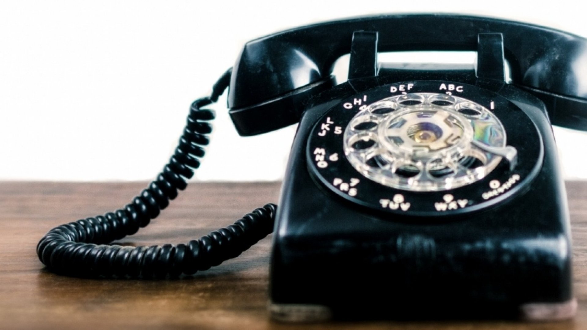 One Sales Lesson That Saved Christmas and Sparked a $100-Million ...