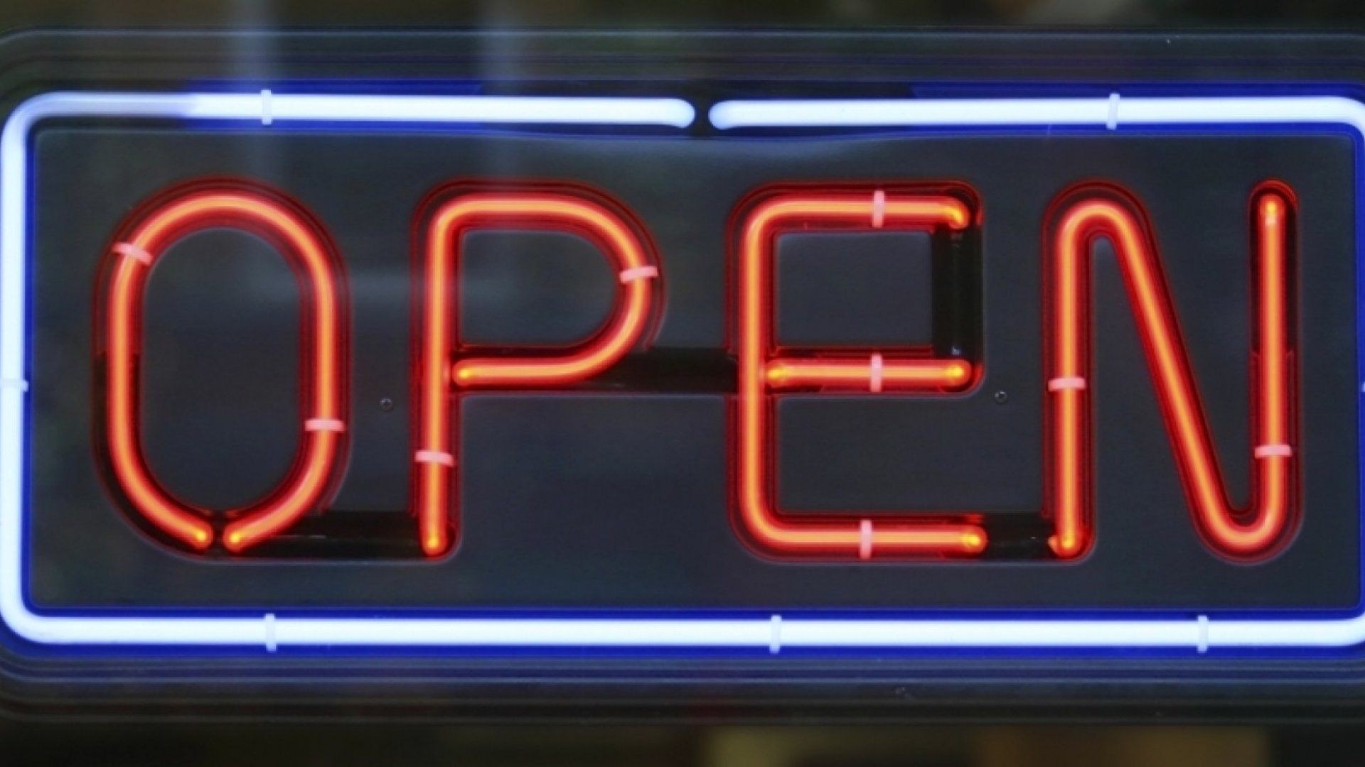 A Neon Sign Alternative Helps Businesses See the Light | Inc.com