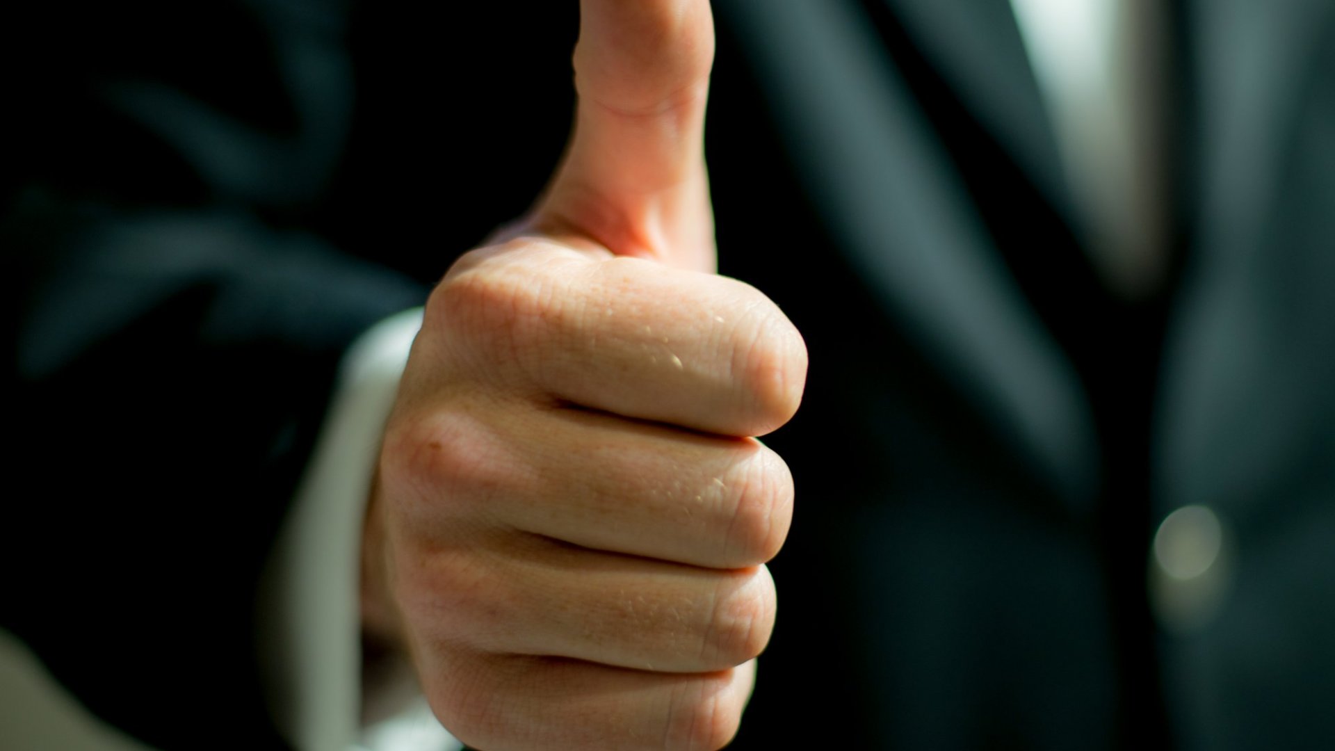 How to Make a Killer First Impression Before You Even Open Your Mouth ...