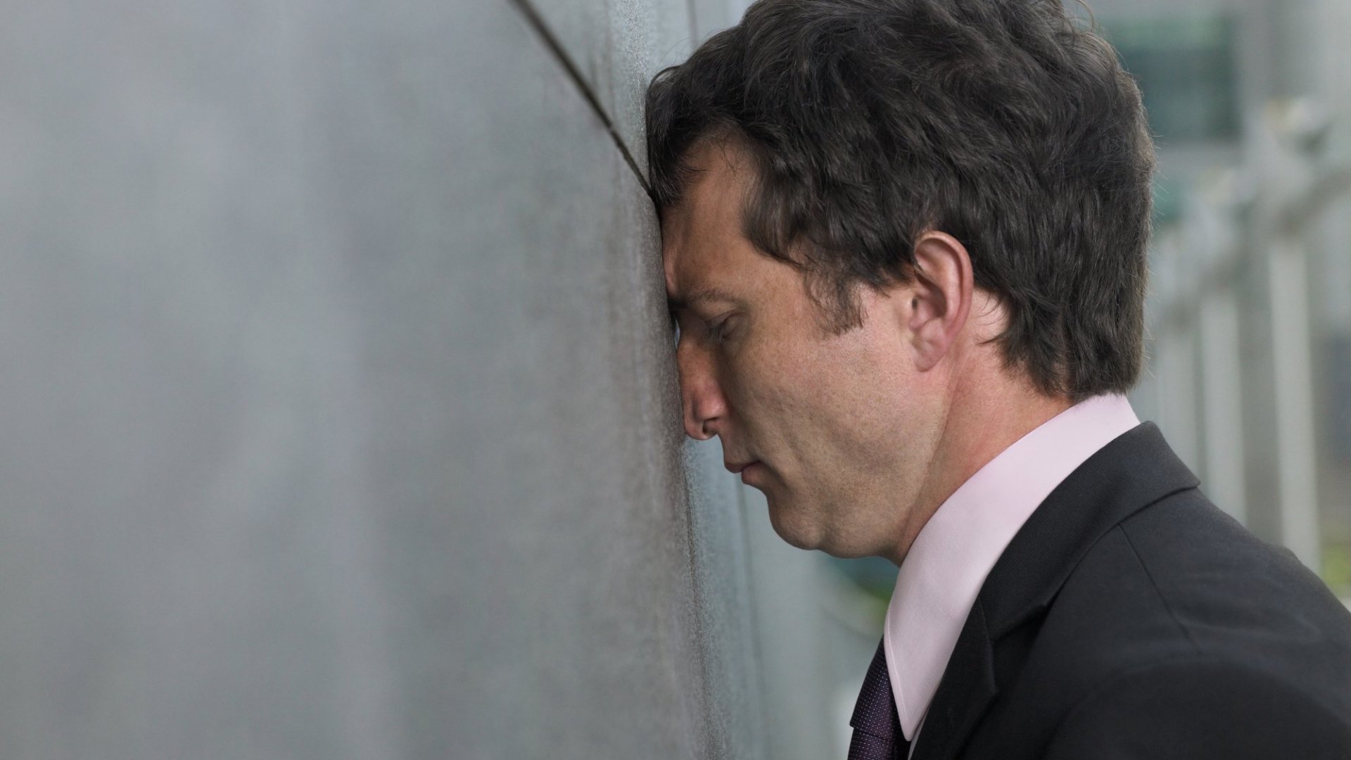 6 Warning Signals Your Career Is Off-Track | Inc.com