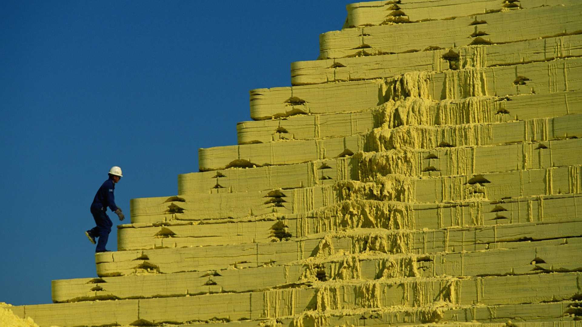 This Startup Is Using Pollution to Help Build a Clean Energy Future ...