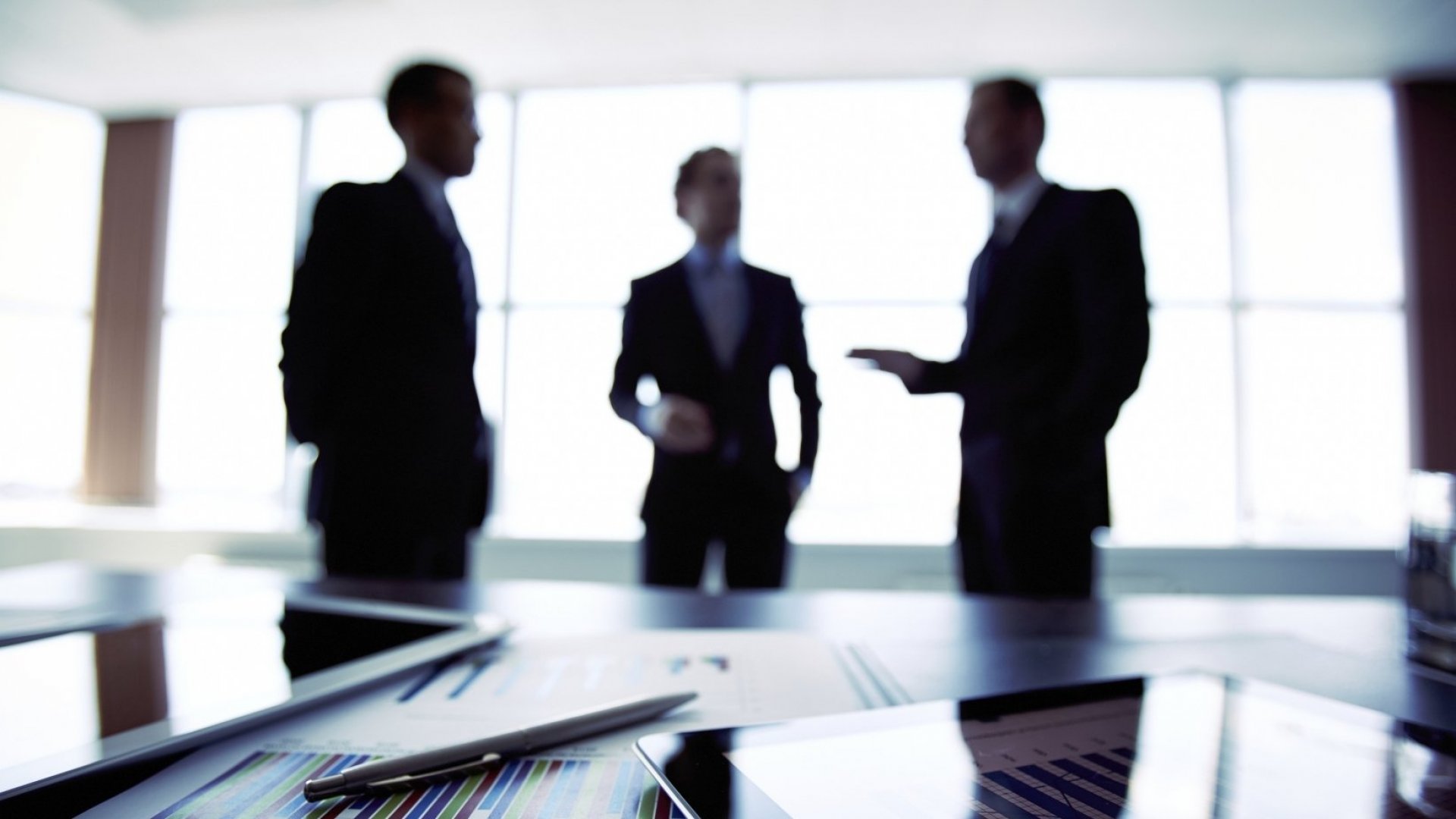 10 Action Verbs That Define a Great Leader (Hint: They All Start With ...