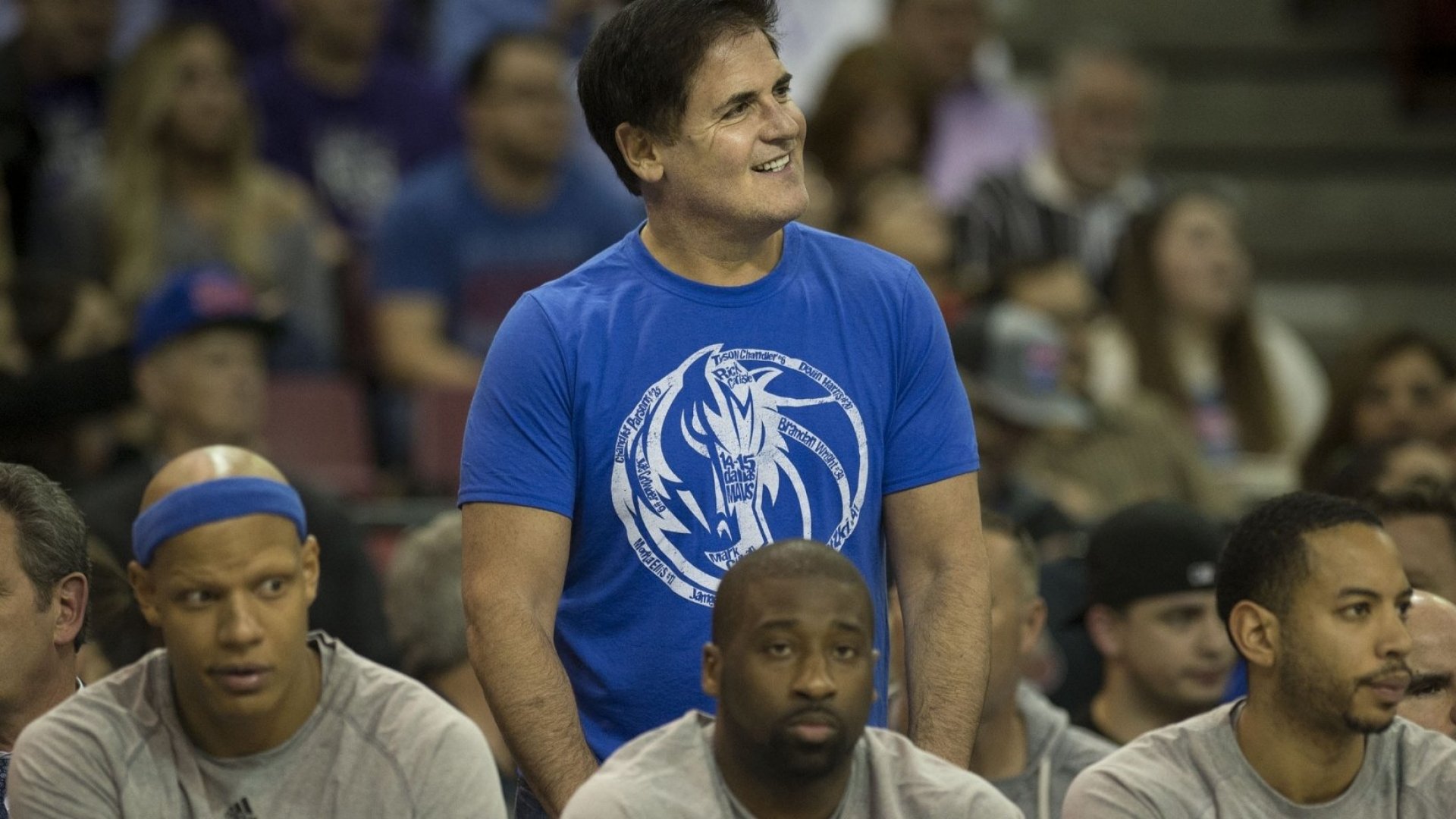 Mark Cuban Lent the Maverick's Private Team Plane to Help Hurricane ...