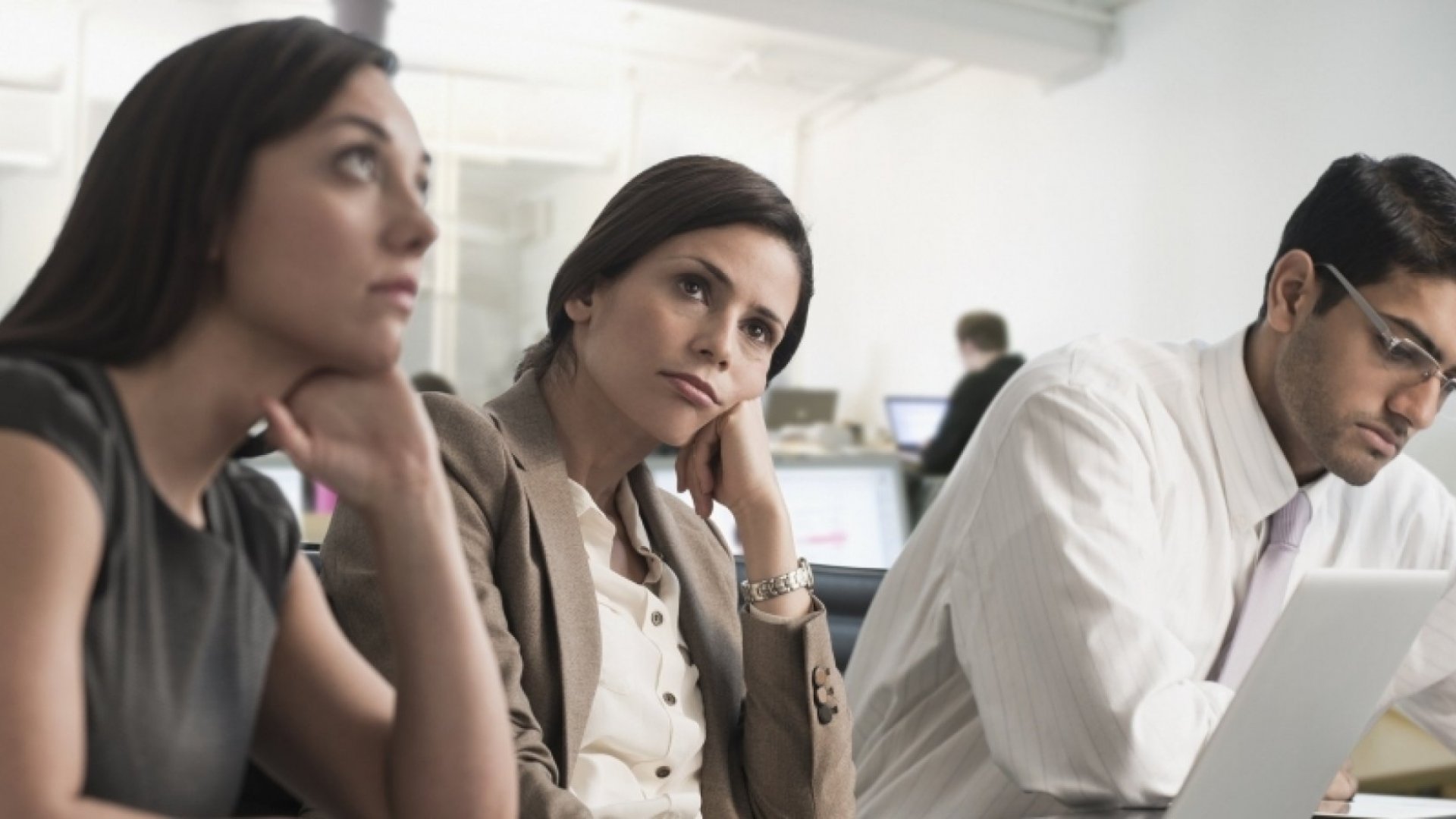 How LinkedIn's CEO eliminates useless meetings | Inc.com