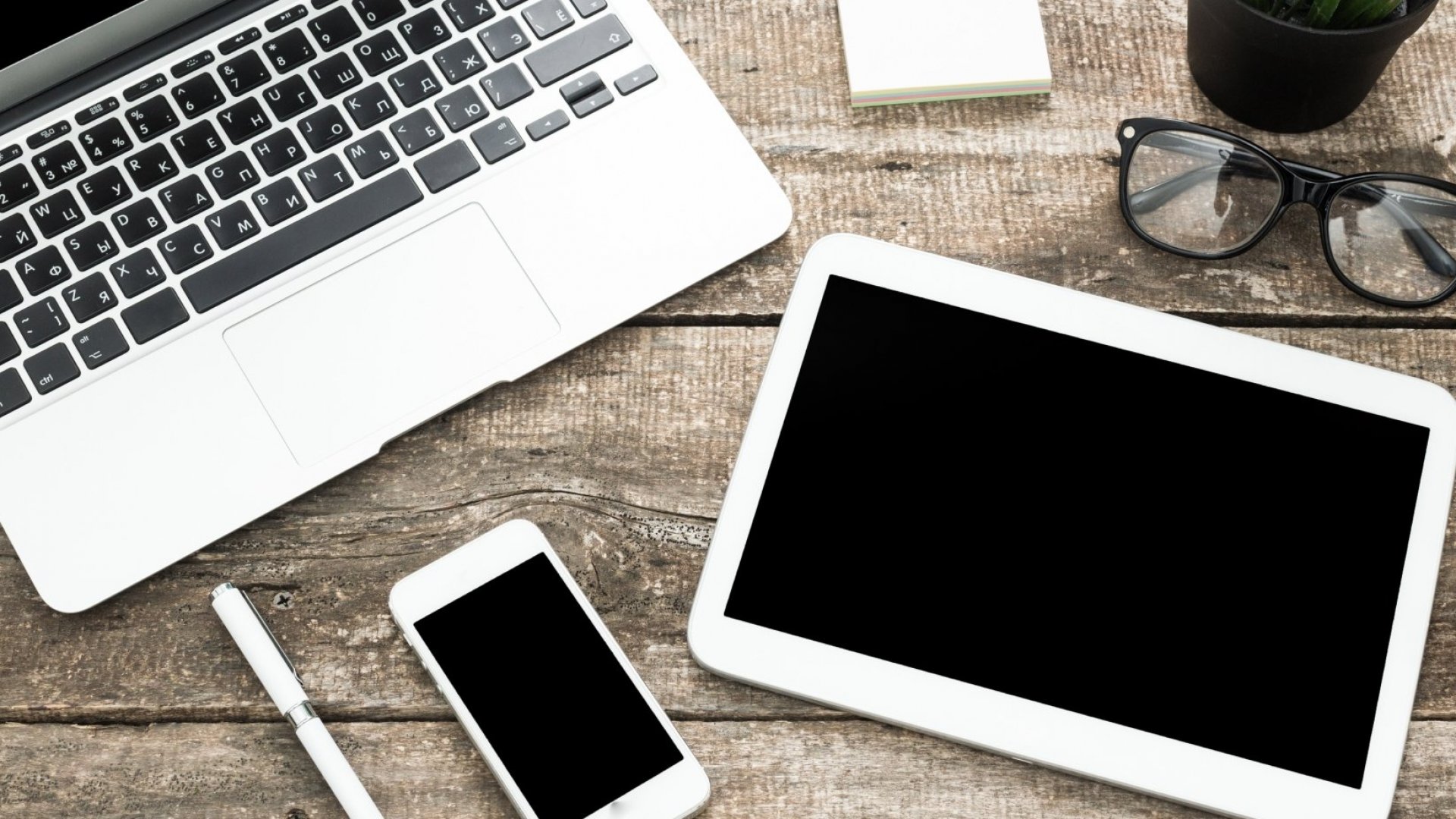 3 Ways You Can Finally Work Outdoors Using This New Tablet | Inc.com