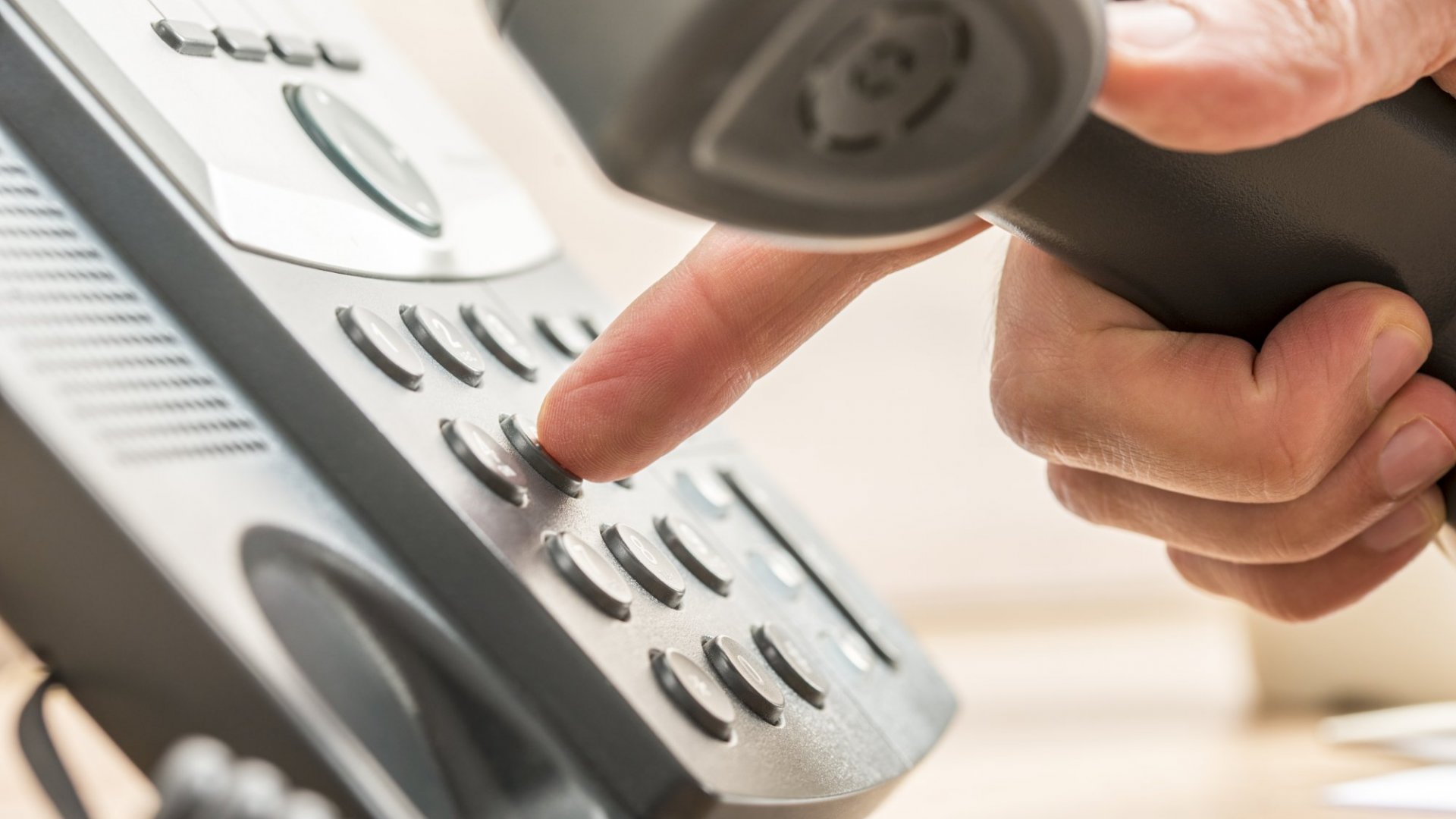 A 5-Minute Phone Call Can Save You Thousands of Dollars | Inc.com