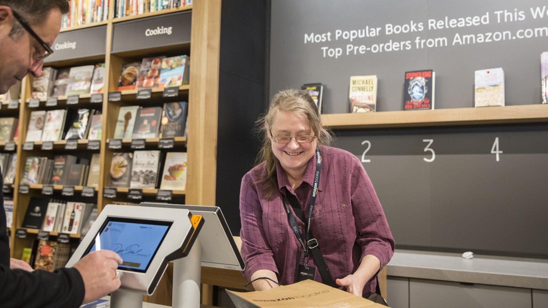 7 Ways Amazon's New Store Is Completely Different From a Bookstore ...