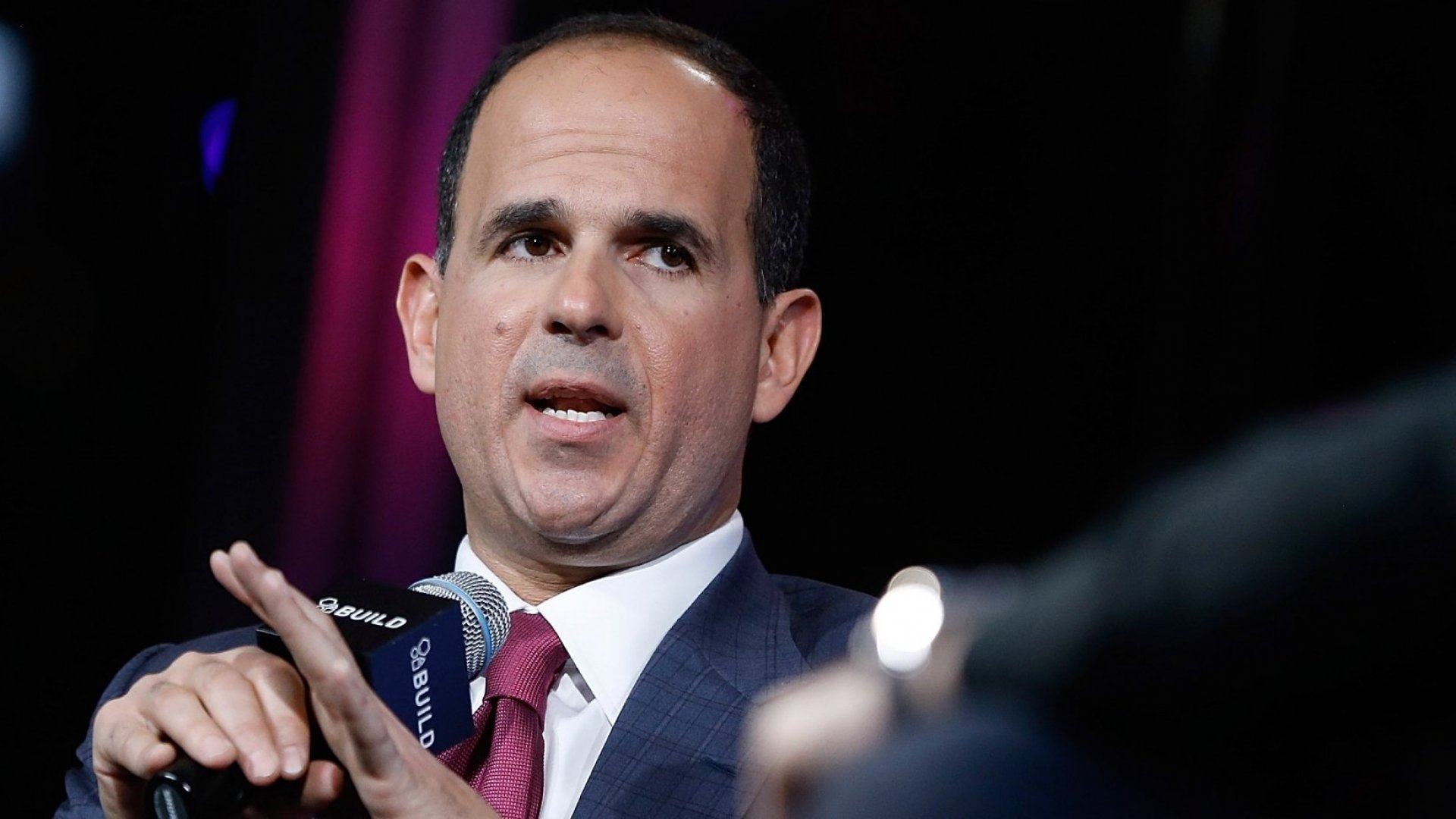 How Marcus Lemonis Helped a Troubled Business Owner Dodge Burnout | Inc.com