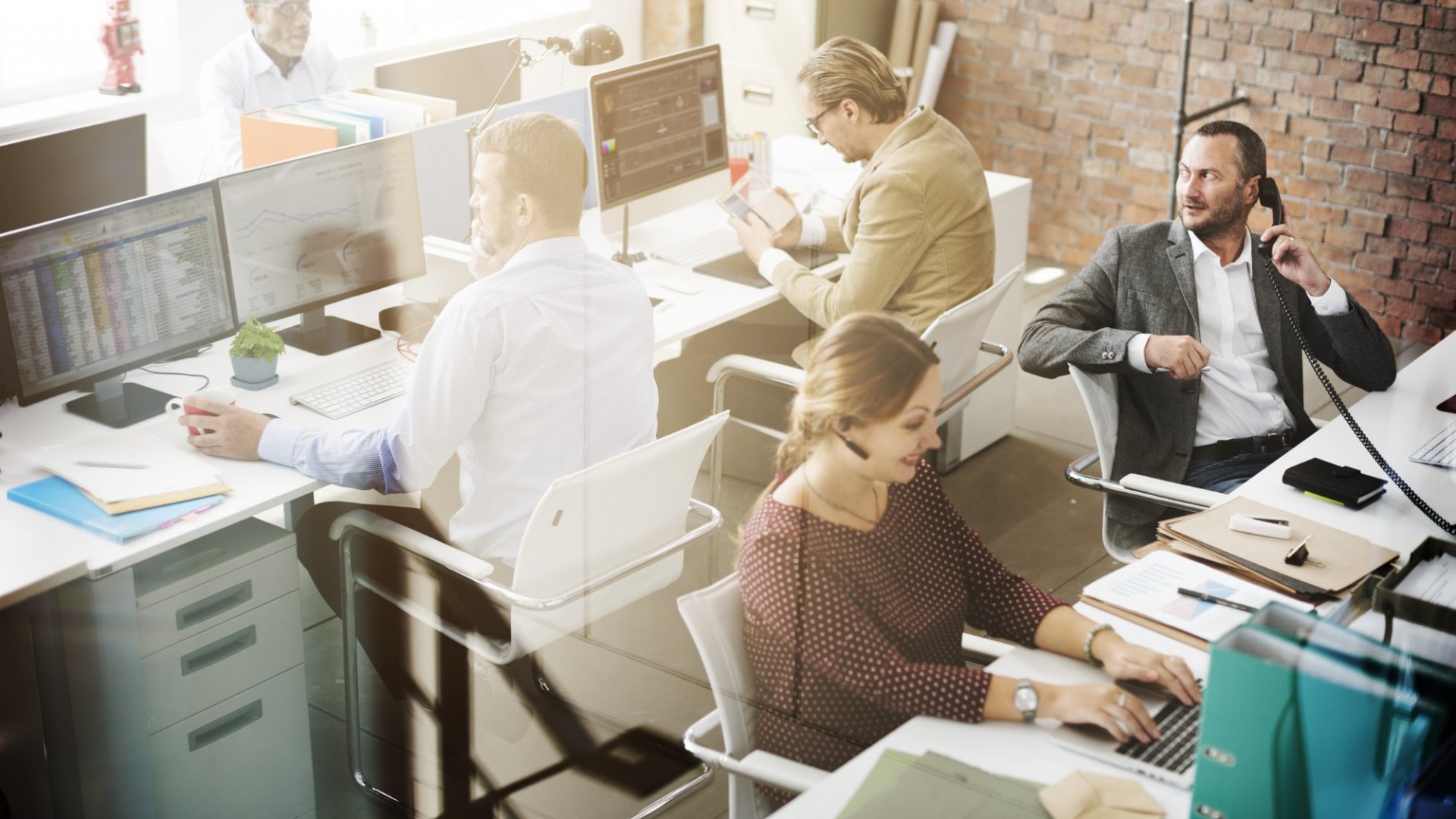 Happy and Engaged Employees Require This 1 Type of Office Environment ...