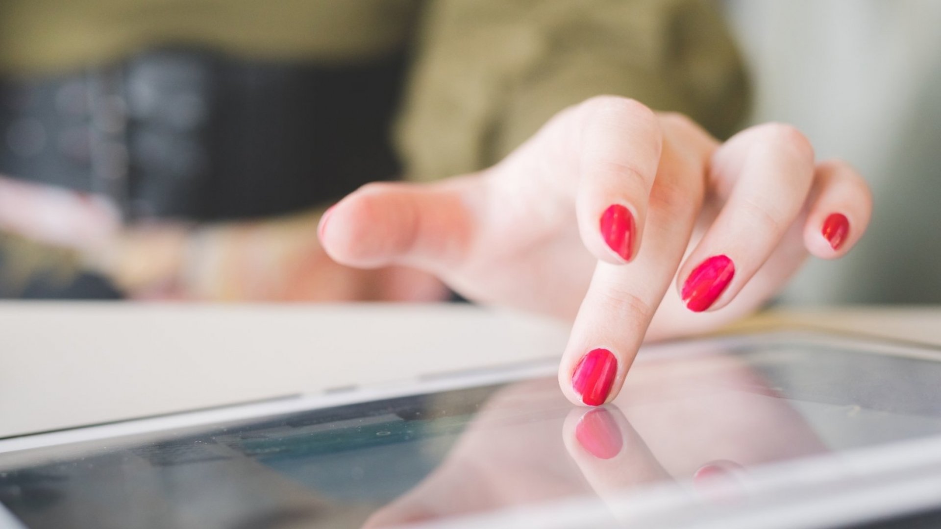 Constant Multitasking Is Damaging Millennial Brains, Research Shows ...