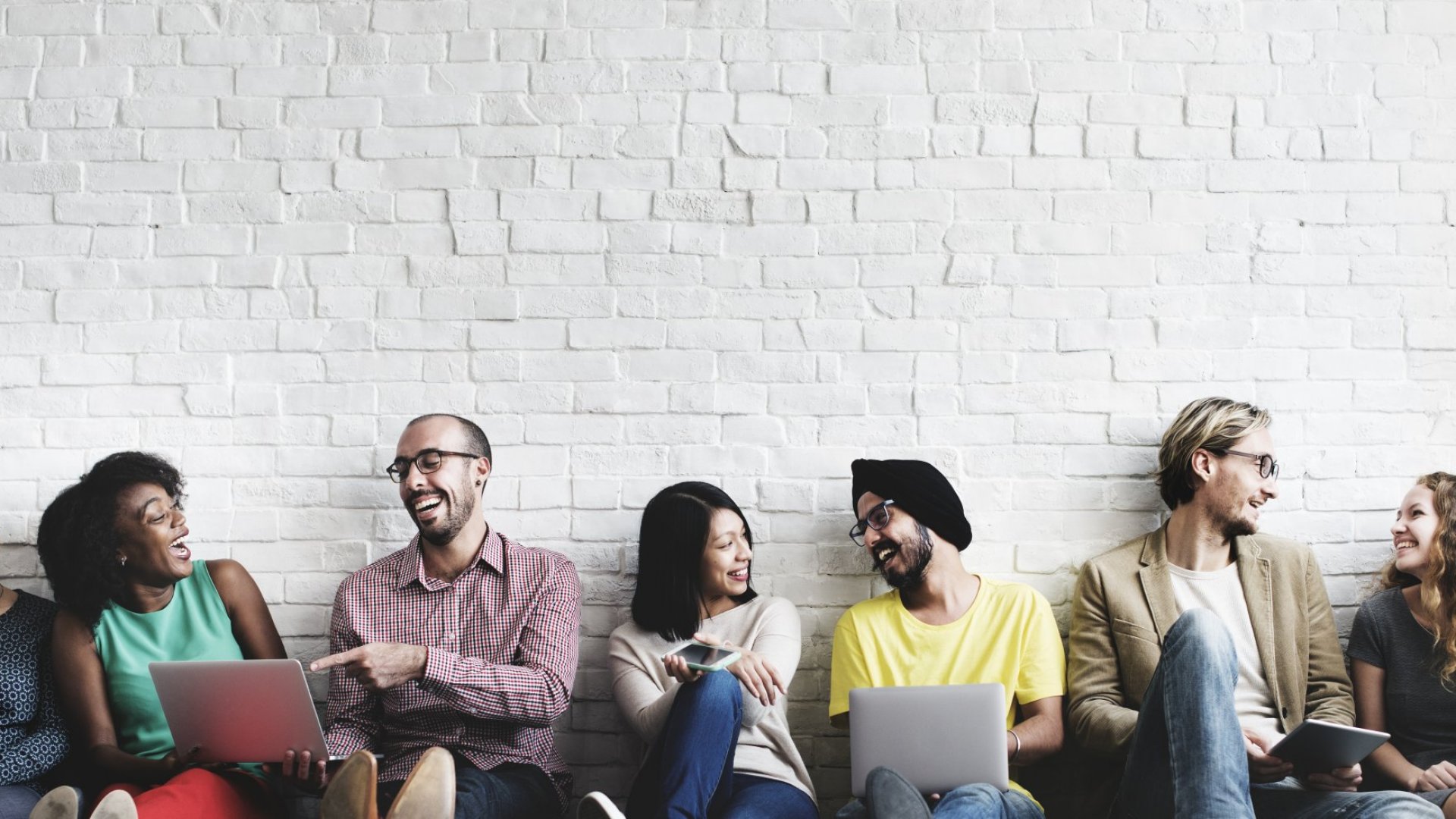 How to Win Friends and Influence Conversations in 3 Easy Ways | Inc.com