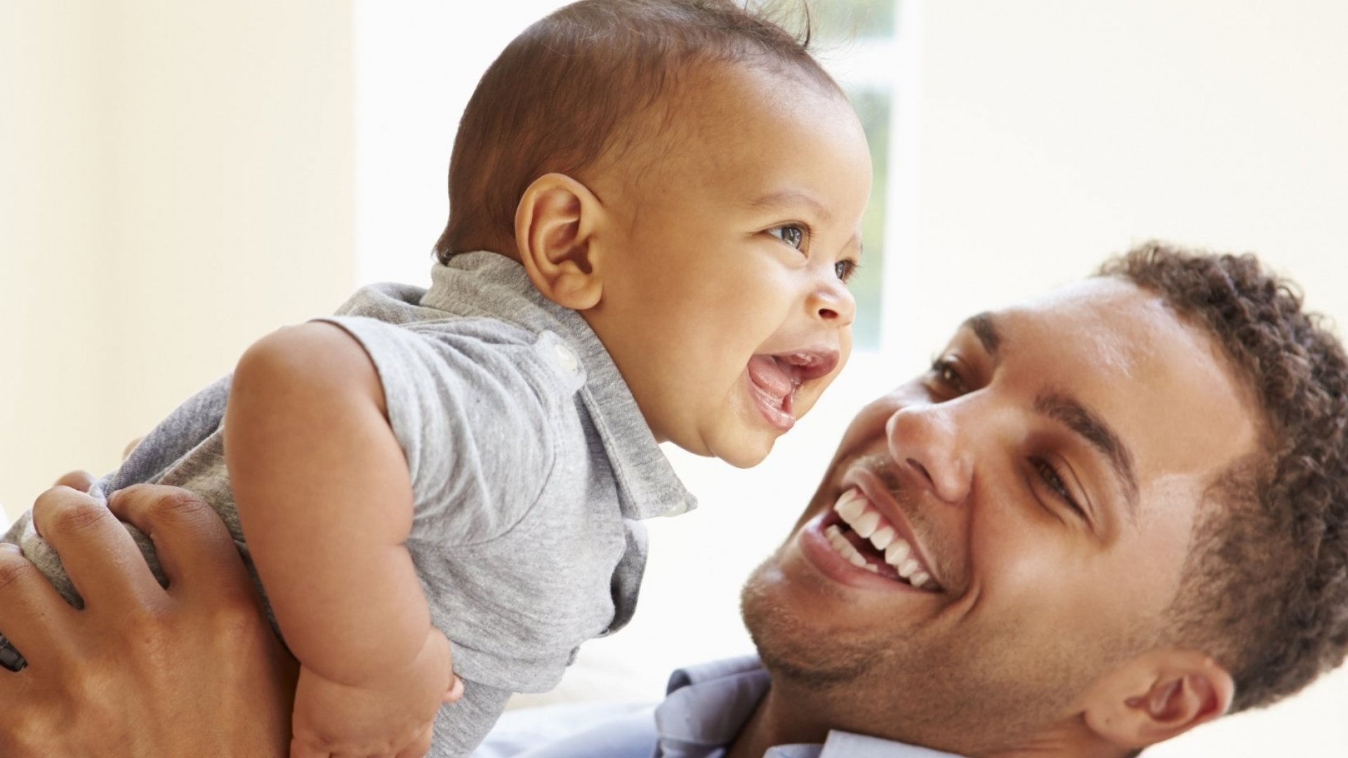 Lawsuit Alleges JPMorgan Enforces Stereotype that Children Are Mom's ...