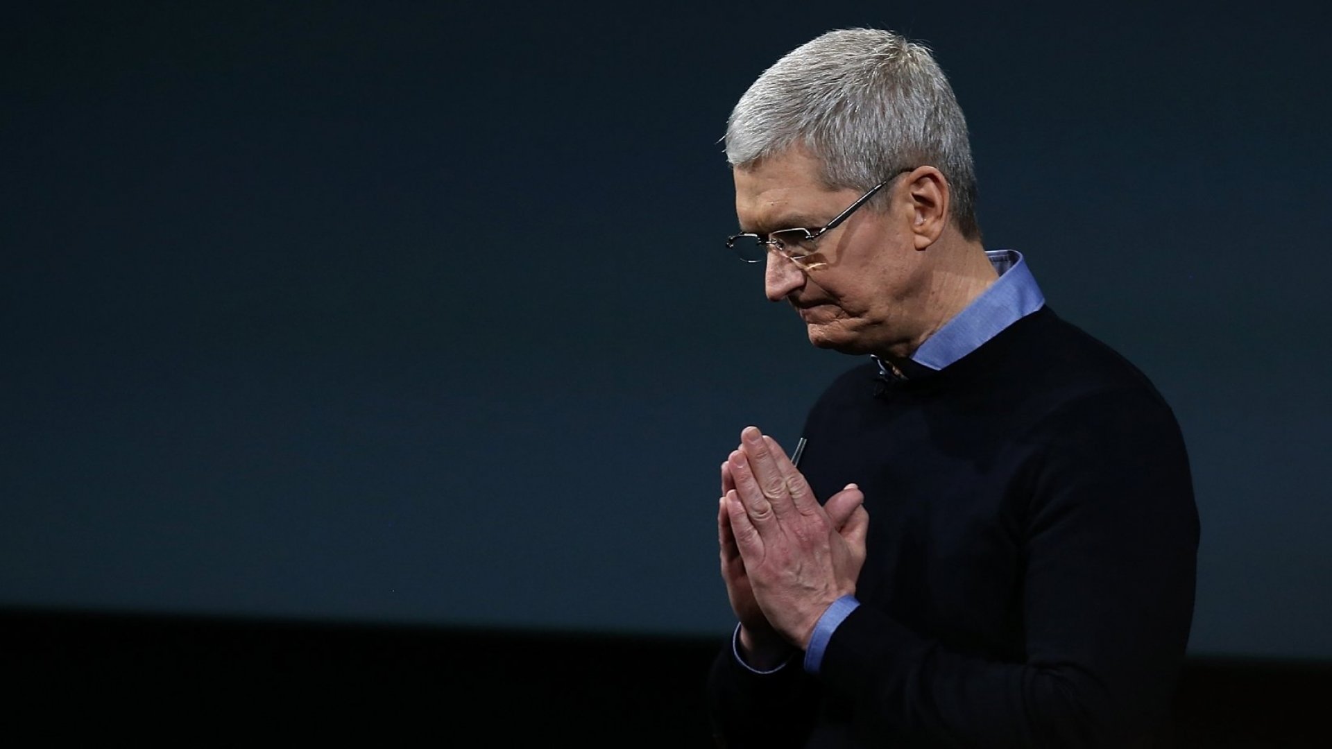 CEO Tim Cook Encourages Apple Employees to Support One Another ...